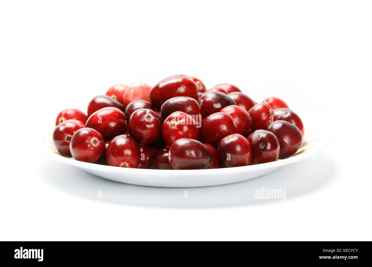 Red fresh raw cranberry isolated on white background Stock Photo - Alamy