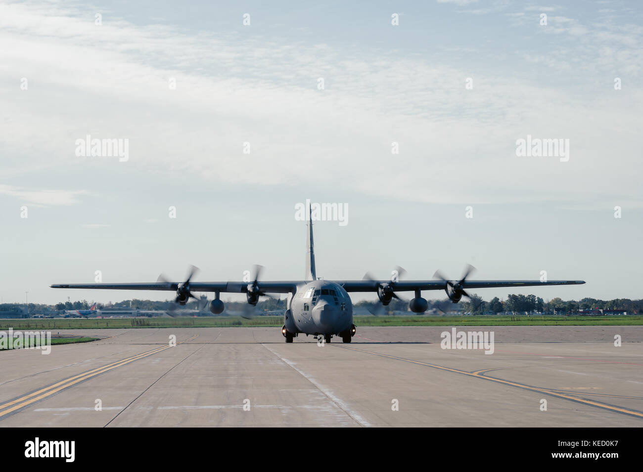 Wc 130 hercules hi-res stock photography and images - Alamy