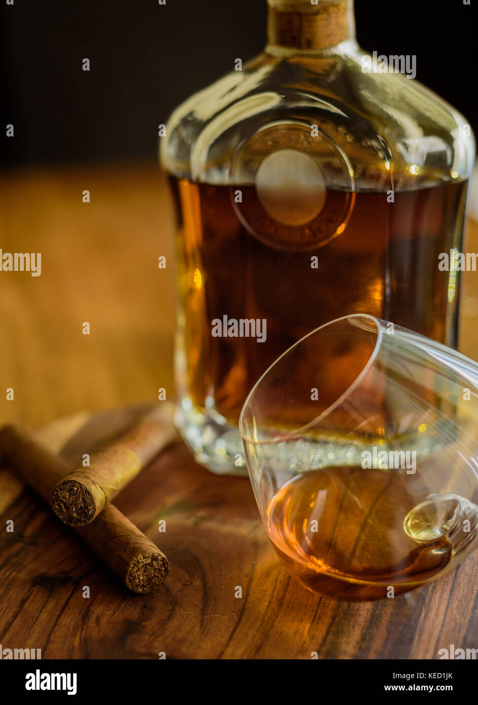 Rum and cigar hi-res stock photography and images - Alamy