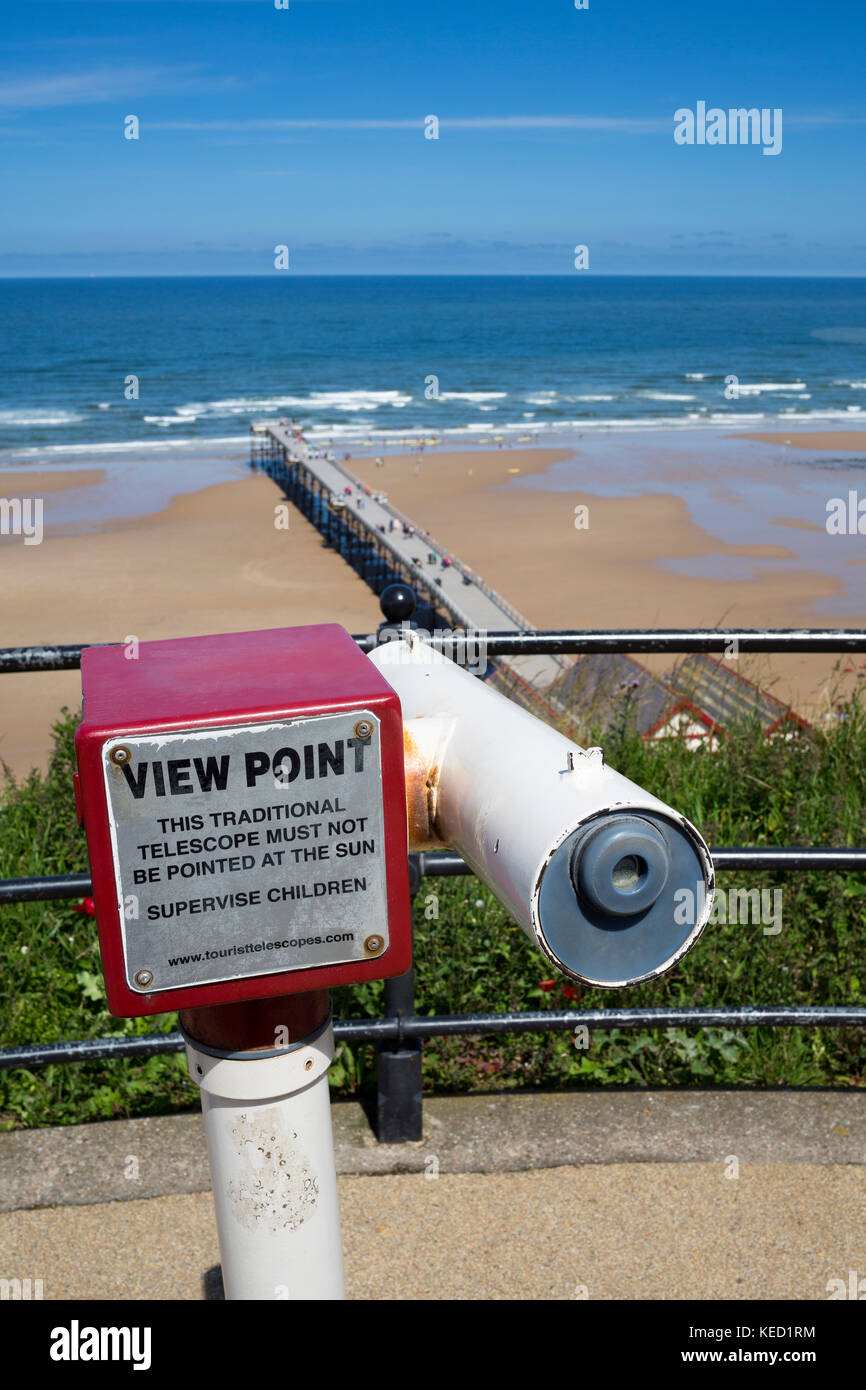 Beach telescope promenade telescope hi-res stock photography and images ...