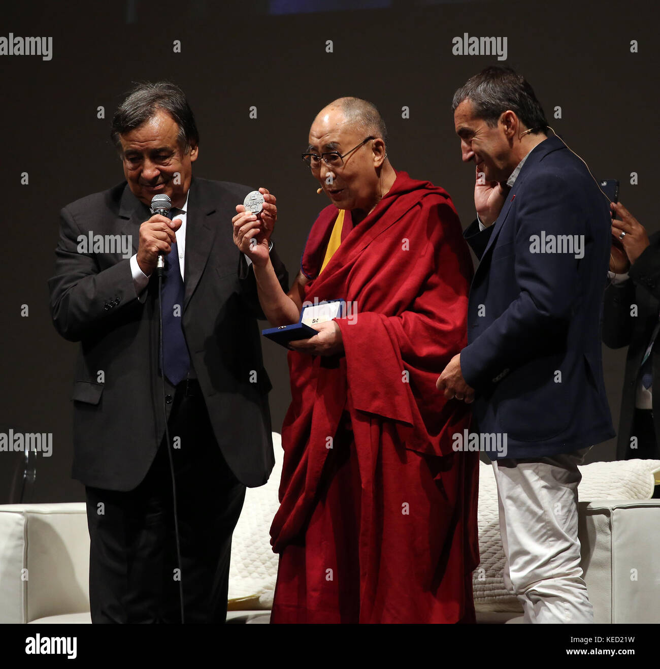 The Dalai Lama meets Mayor of Palermo Leoluca Orlando at a press ...