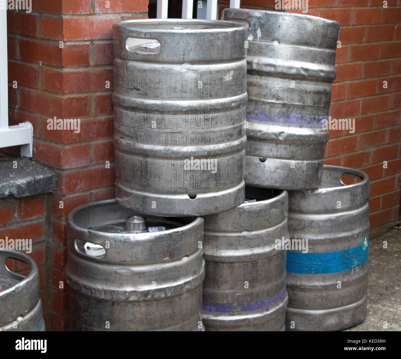 Barrells hi-res stock photography and images - Alamy
