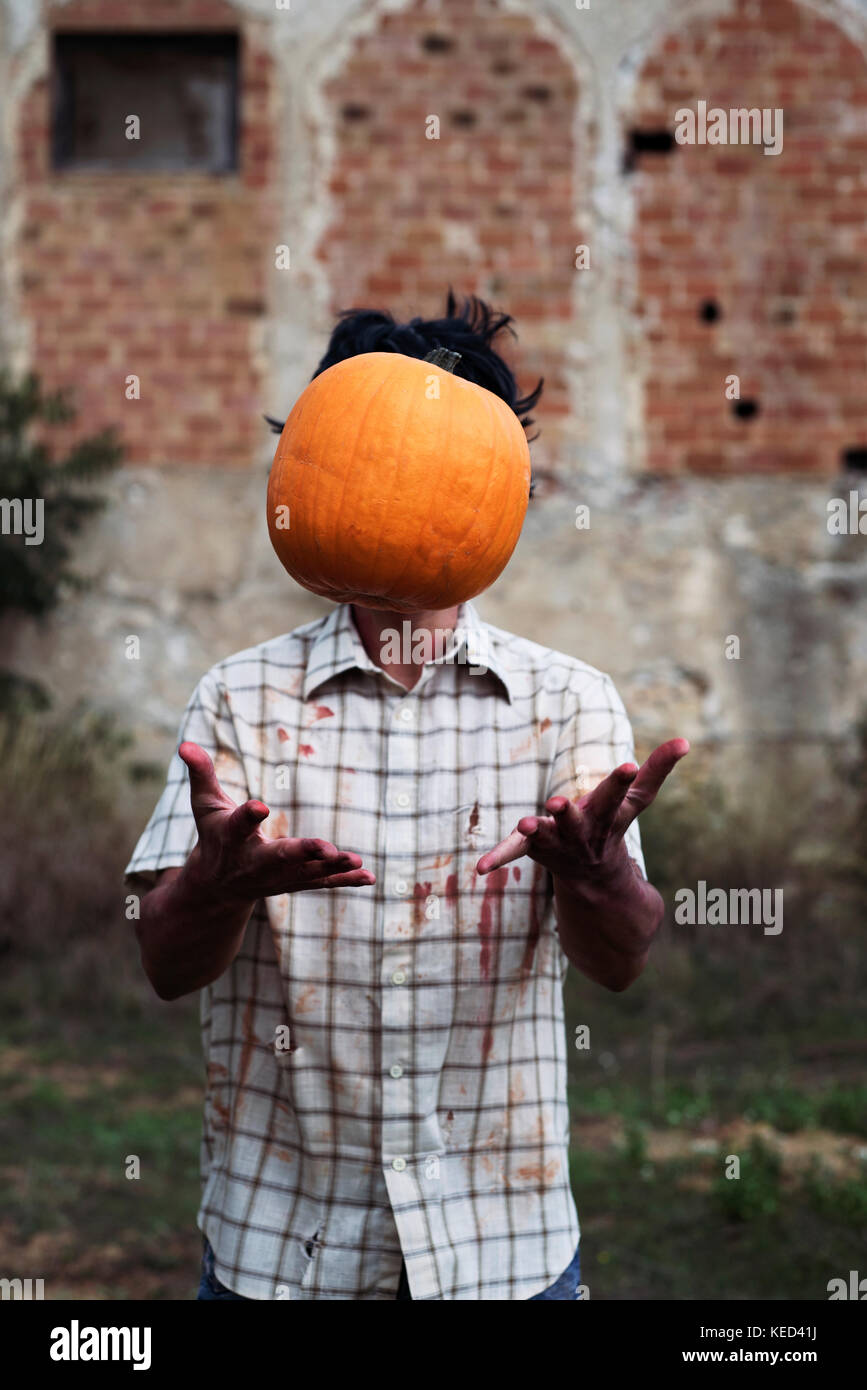 Ragged Clothes Man Stock Photos & Ragged Clothes Man Stock Images - Alamy