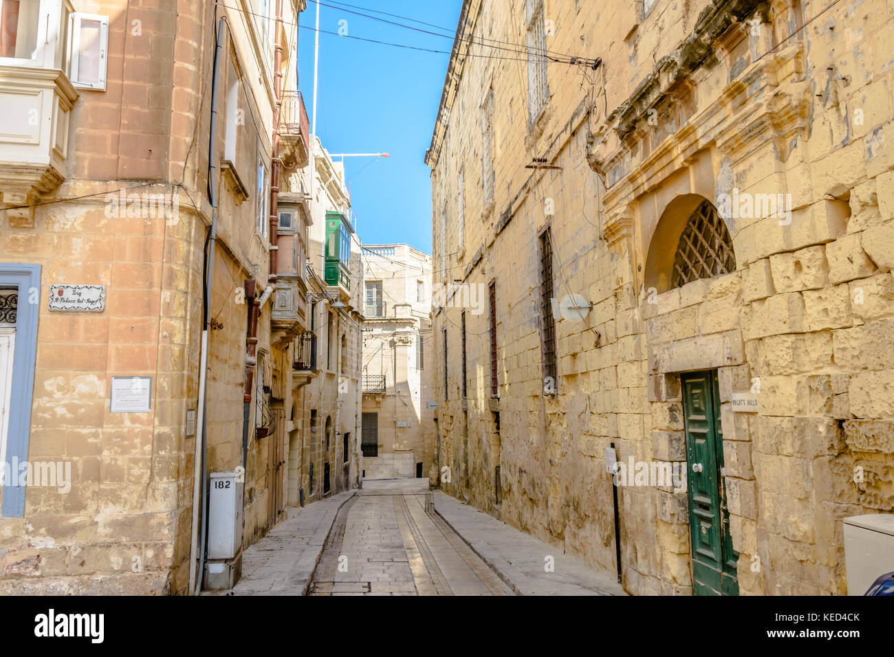Backstreet architecture hi-res stock photography and images - Alamy
