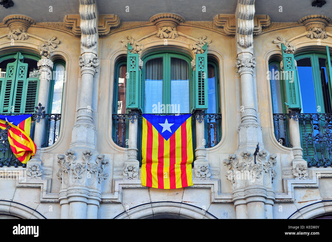 Balcony with a flag of Catalonia, Spain Stock Photo - Alamy