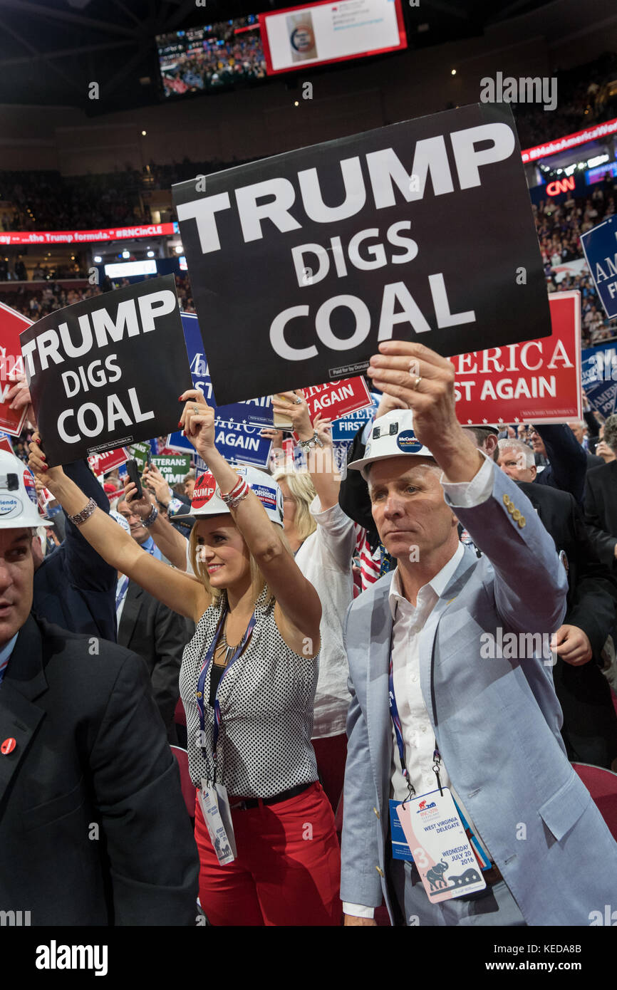 GOP delegates cheer and wave signs in support of Coal Mining during the ...