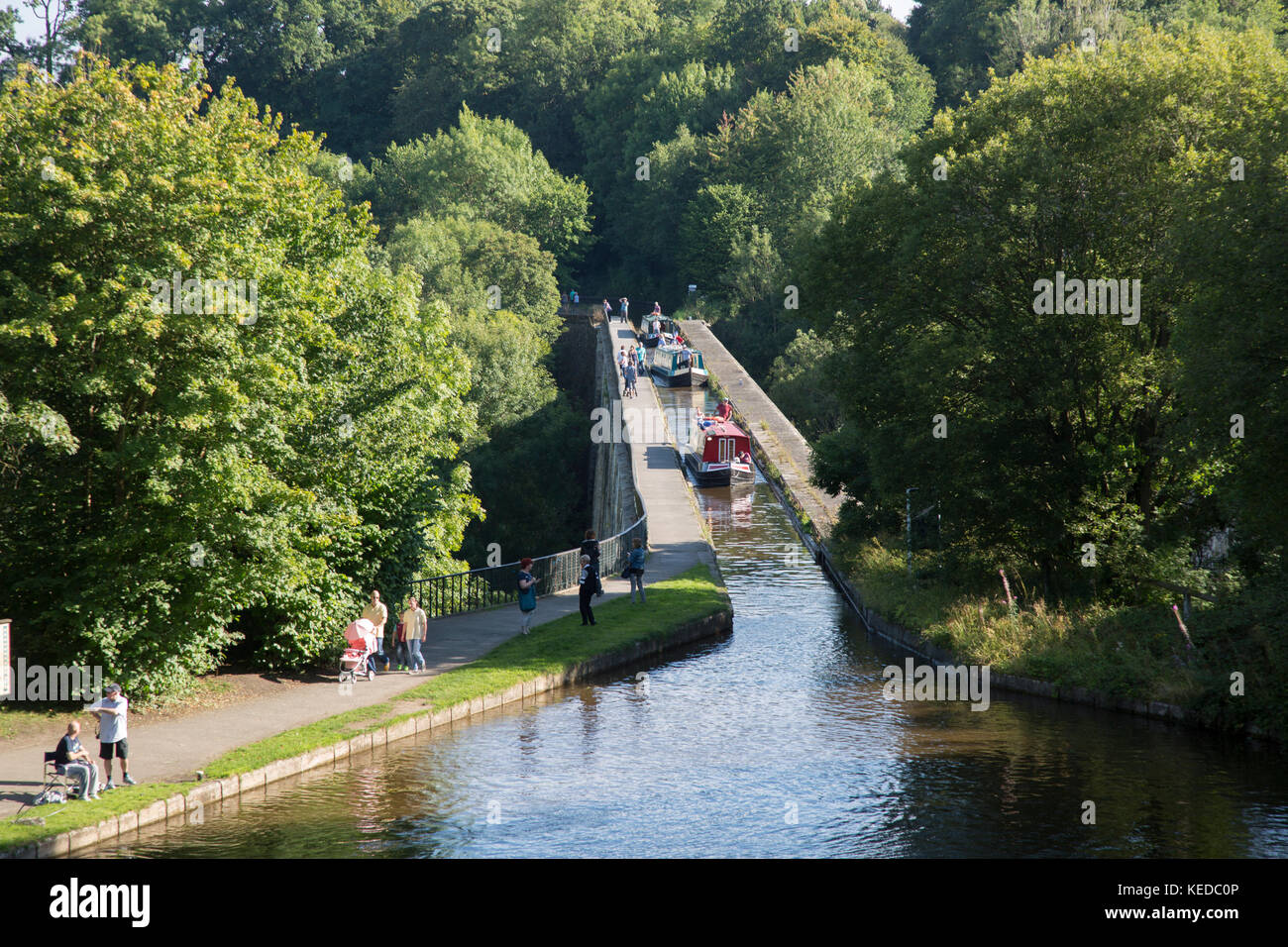 Chirk canal hi-res stock photography and images - Alamy