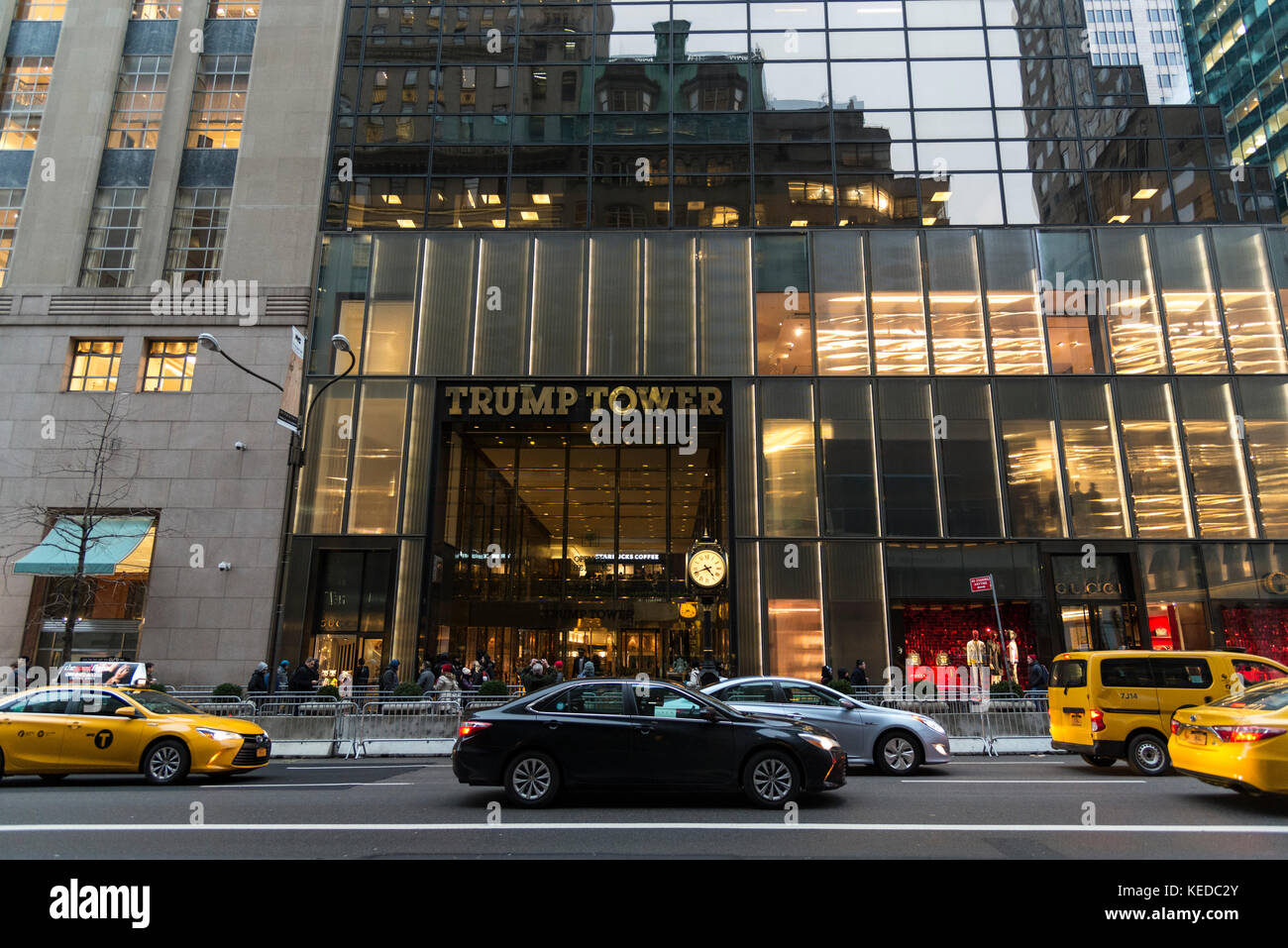 Melania trump street hi-res stock photography and images - Alamy