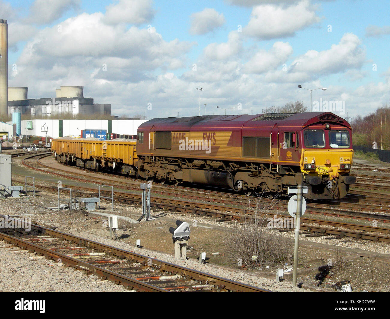 Class 66 locomotive on a freight train in Didcot Yard, England Stock ...