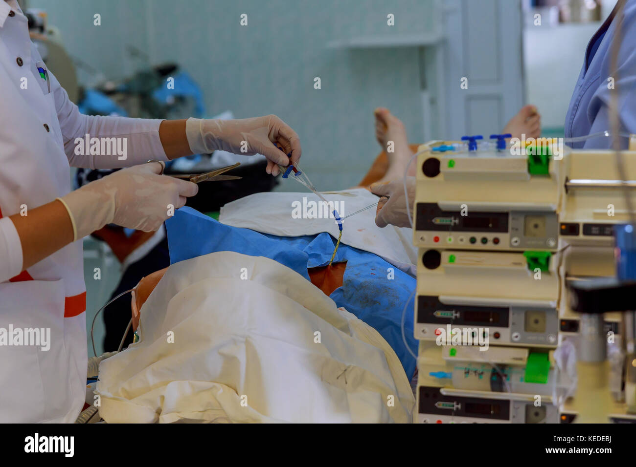 Chest tube medical hi-res stock photography and images - Alamy