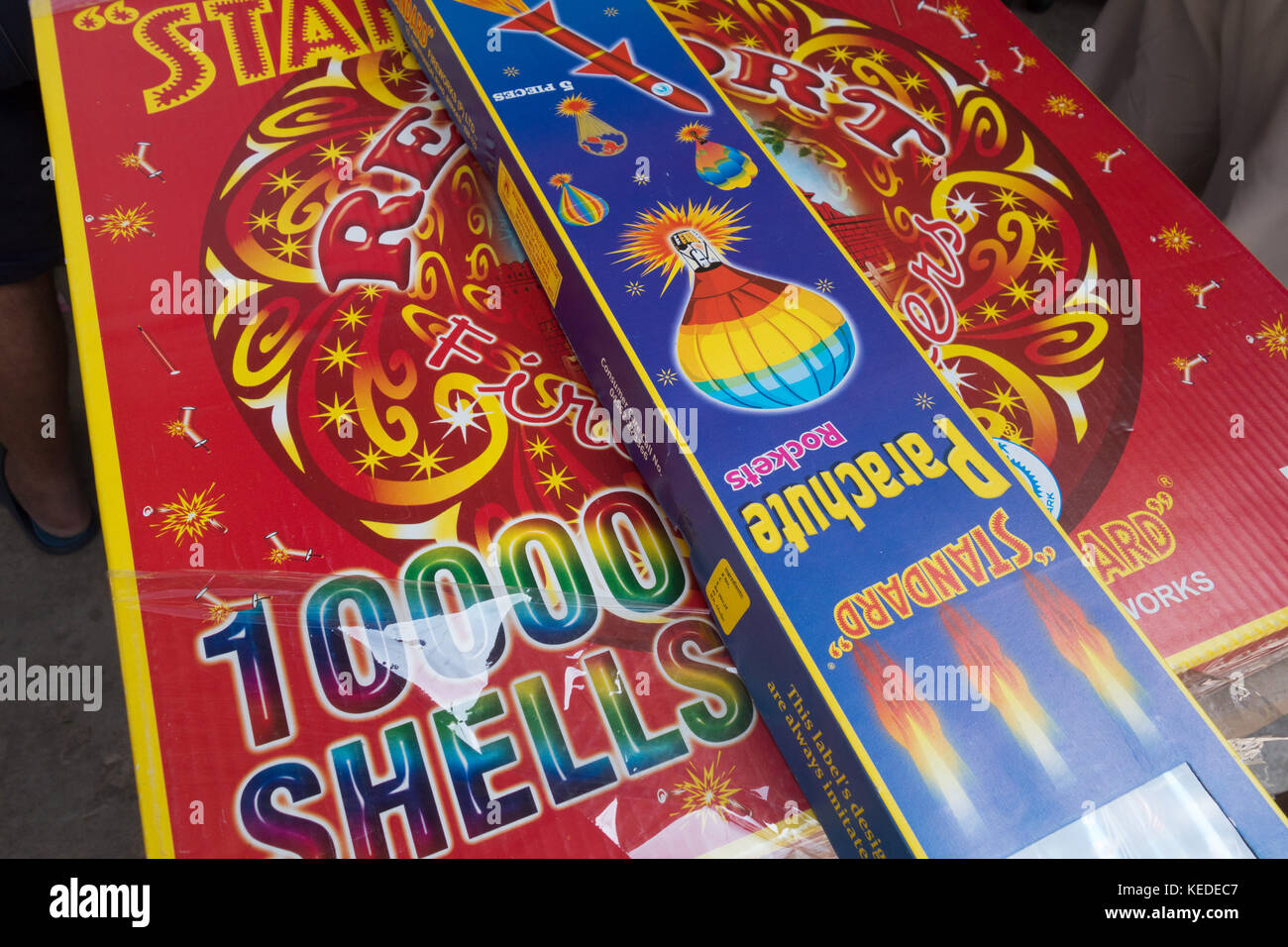 HYDERABAD,INDIA-20th OCTOBER,2017.Firecrackers for sale on diwali at a ...