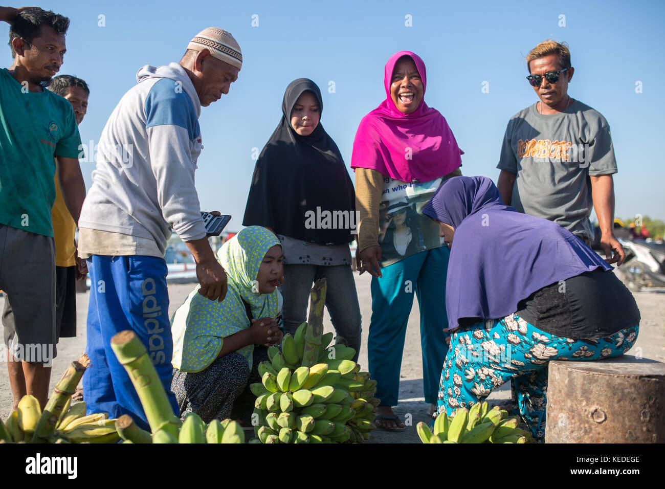 Lombok Timur, Indonesia - 28 August 2017 - Traditional Indonesian ...