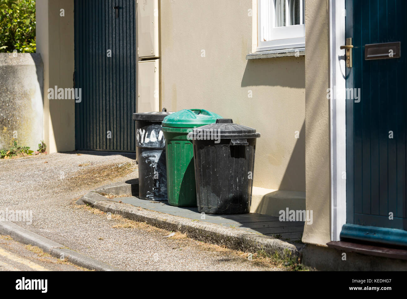 Refuse bins hi-res stock photography and images - Alamy