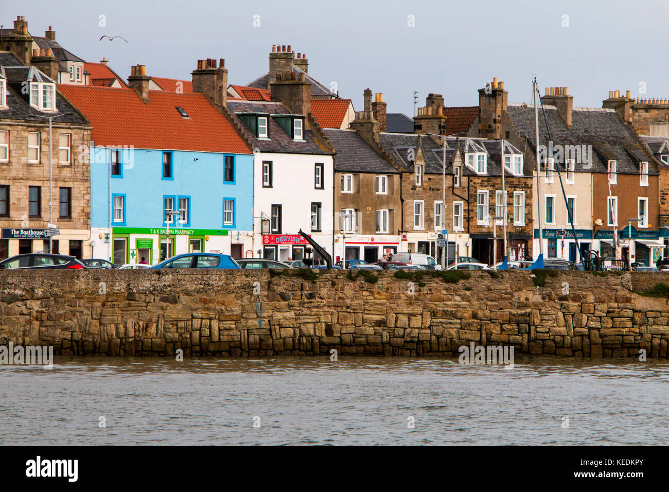 Anstruther harbor houses hi-res stock photography and images - Alamy