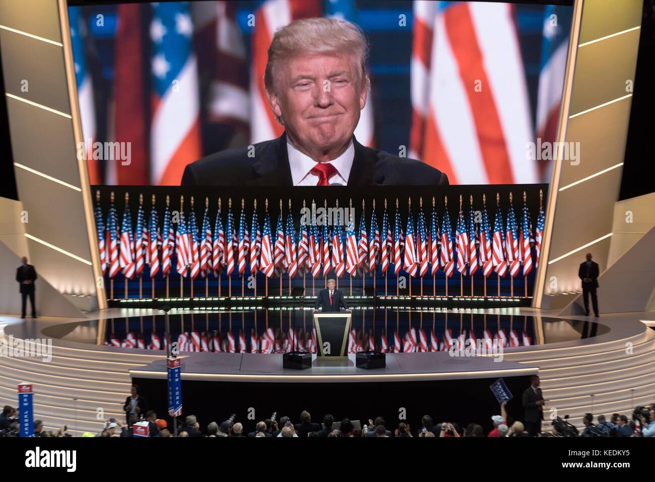GOP Presidential candidate Donald Trump delivers his address accepting ...