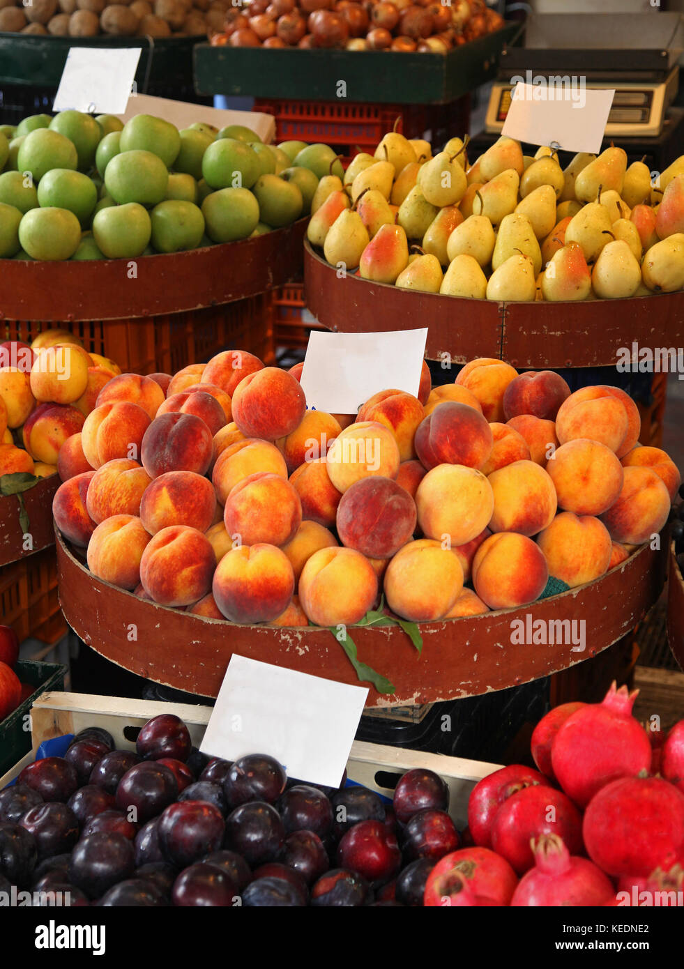 Fruits sold at market hi-res stock photography and images - Alamy