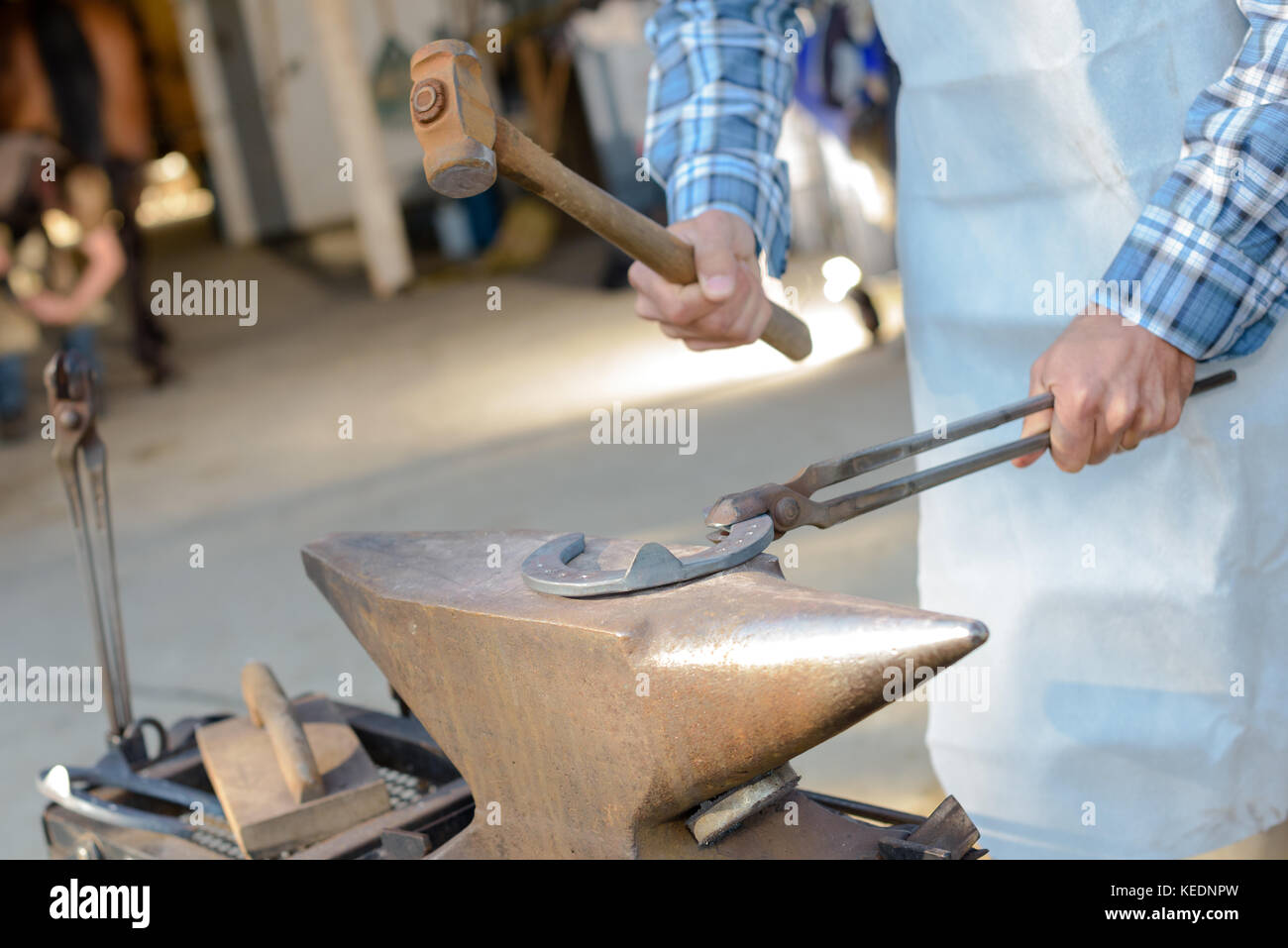 close up of an old blacksmiths anvil Stock Photo - Alamy