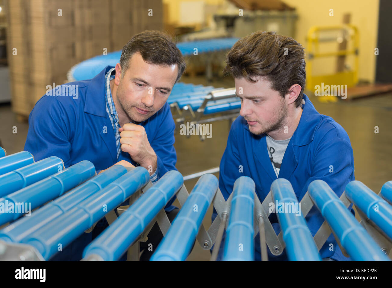 Workers water pvc pipe hi-res stock photography and images - Alamy
