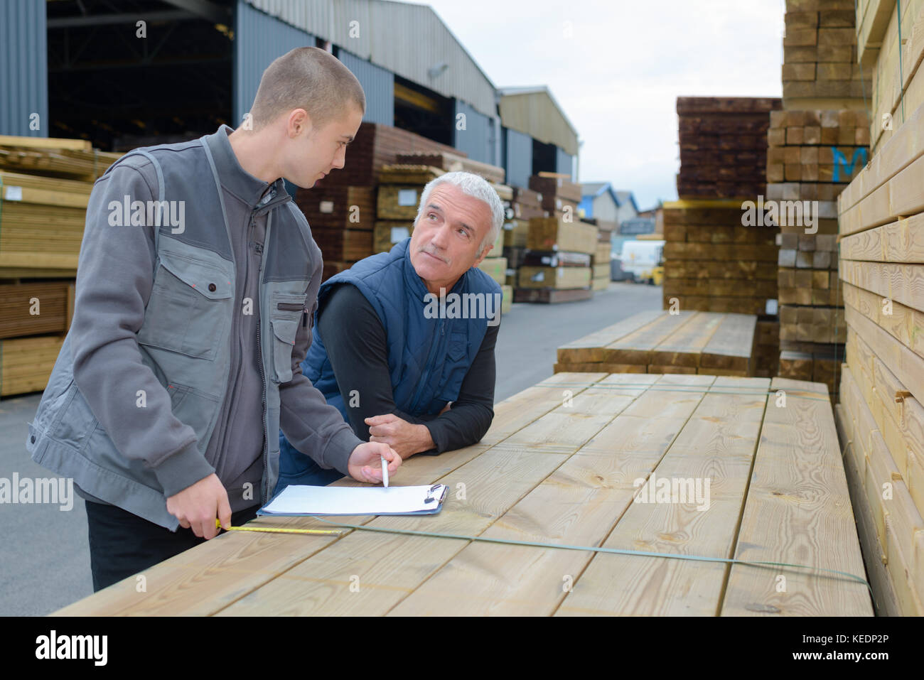 workers on the loading dock Stock Photo - Alamy