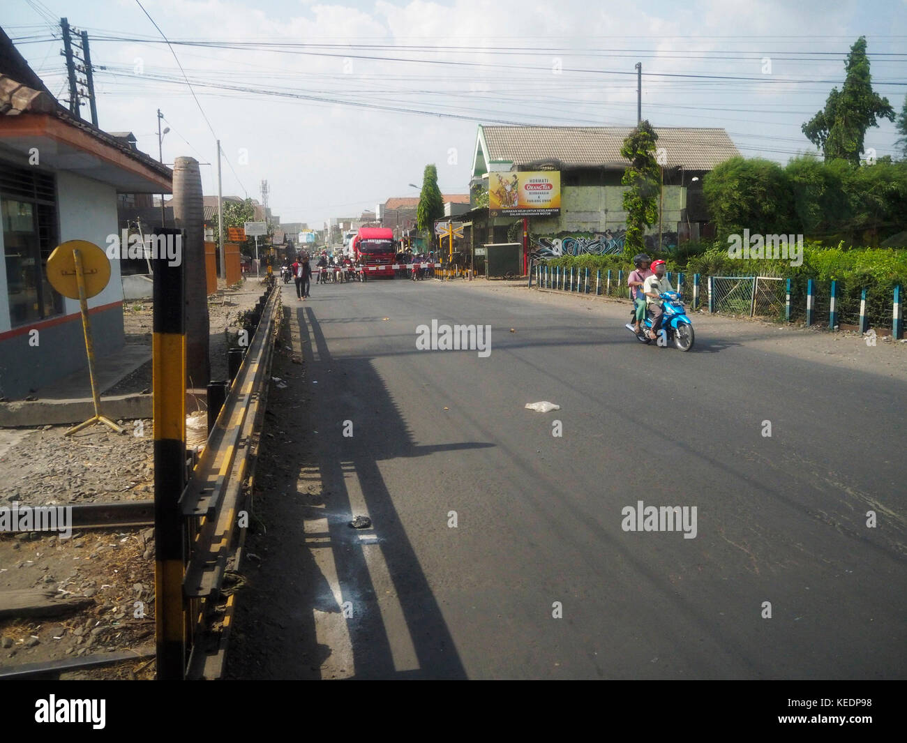 Railway gate hi-res stock photography and images - Alamy