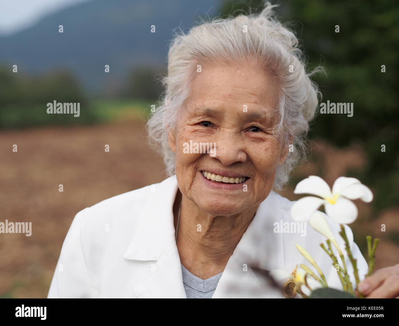 Beautiful asian woman enjoying thai hi-res stock photography and images - Alamy