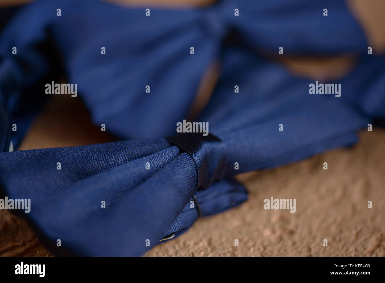 Butterfly knot hi-res stock photography and images - Alamy