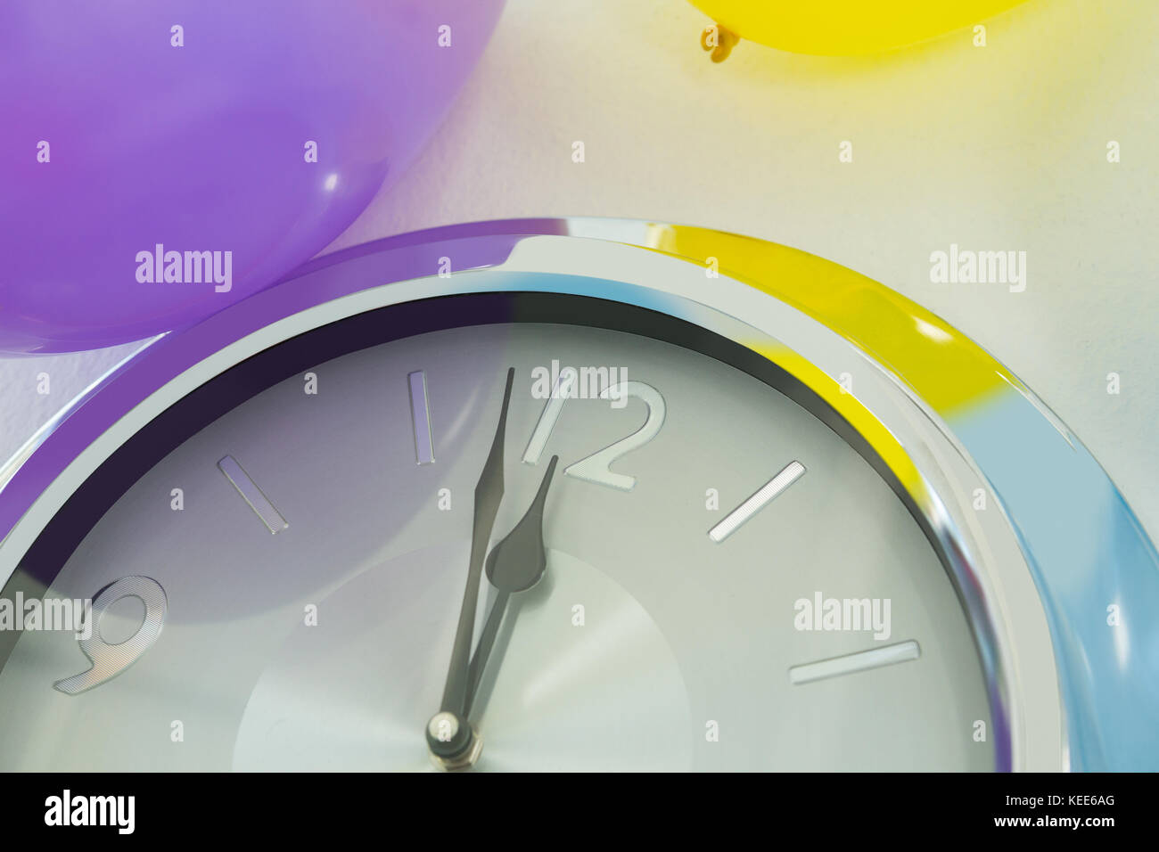 12 o clock hi-res stock photography and images - Alamy