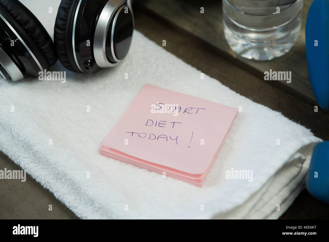 Stick notes hi-res stock photography and images - Alamy