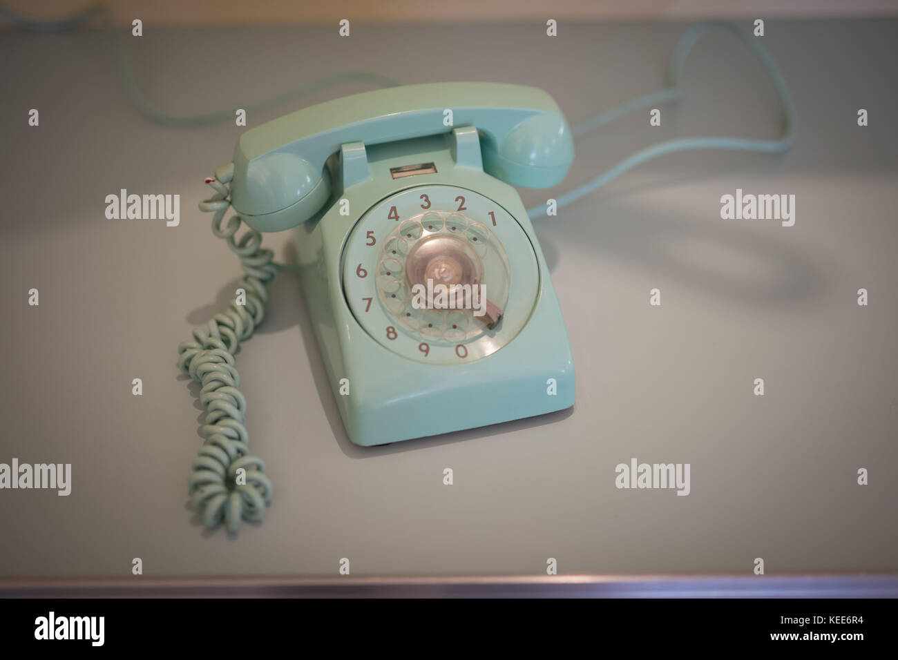 Vintage telephone table hi-res stock photography and images - Alamy