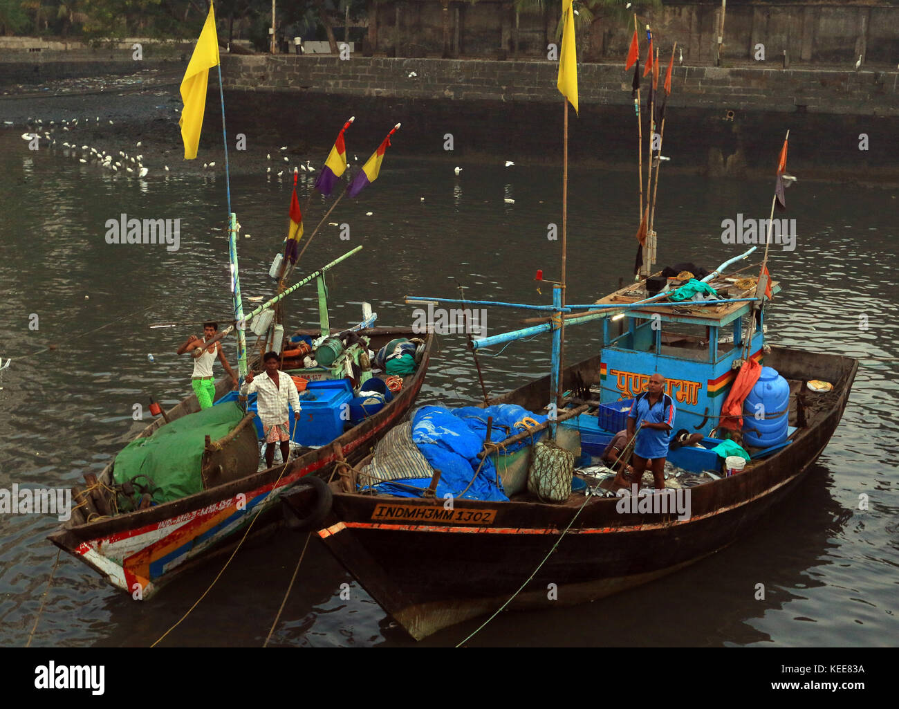 Sassoon Dock. Fishing boats at the quay Stock Photo - Alamy