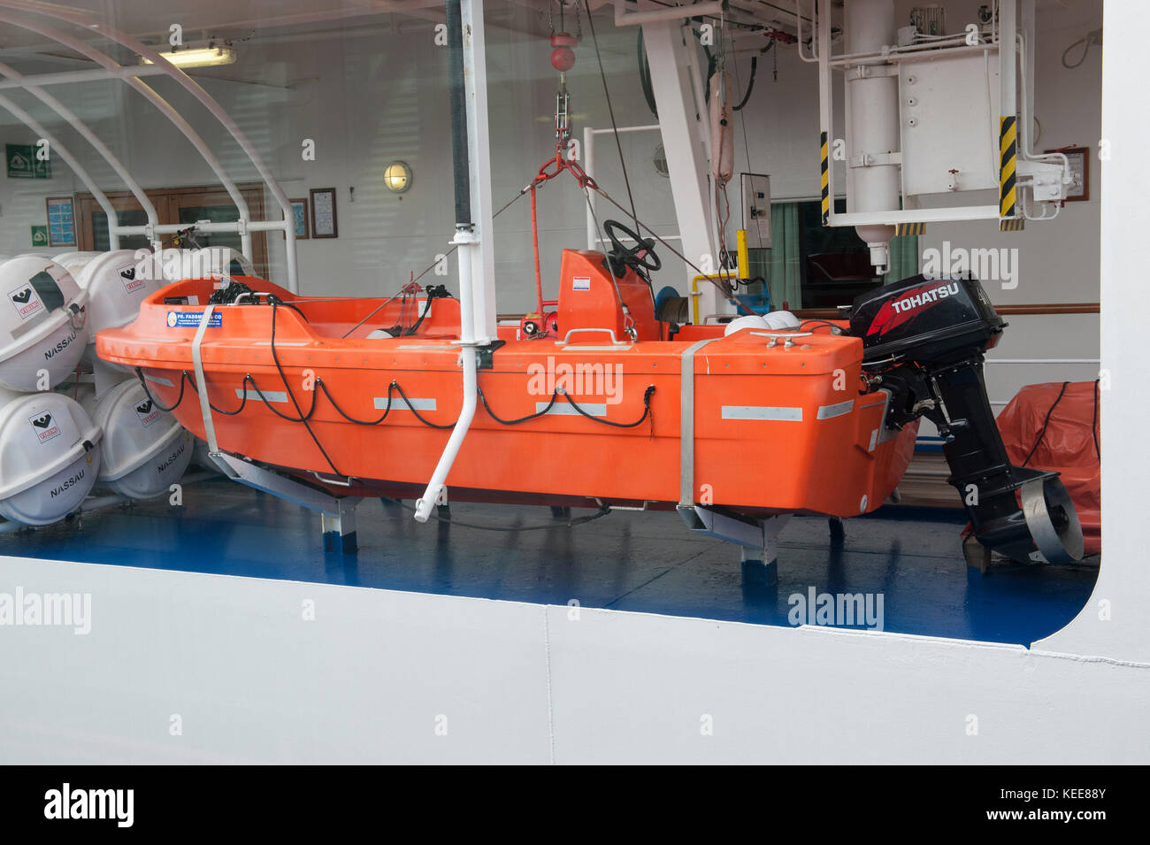Rescue boat hi-res stock photography and images - Alamy