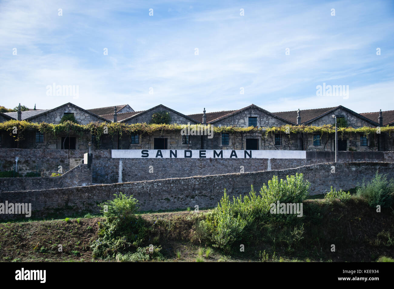 Sandeman port wine house hi-res stock photography and images - Alamy