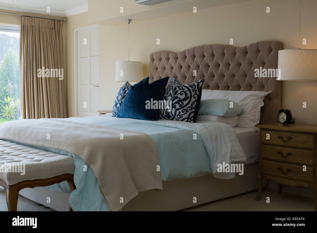 Empty bed in bedroom hi-res stock photography and images - Alamy