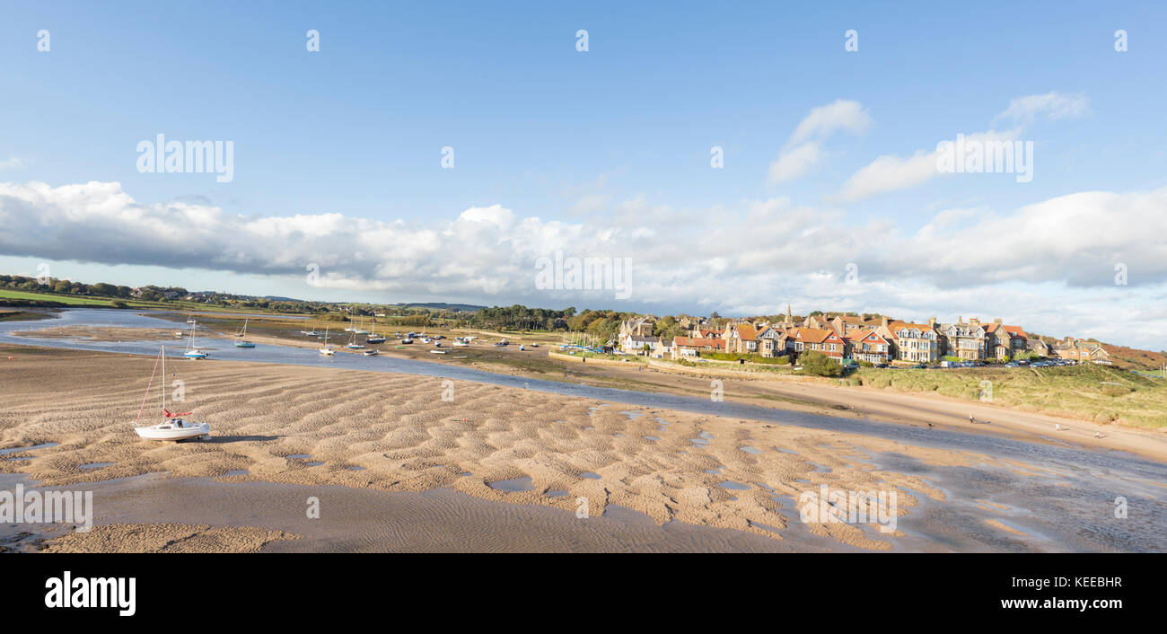 Alnmouth on the River Aln estuary, Northumberland, England, UK Stock ...