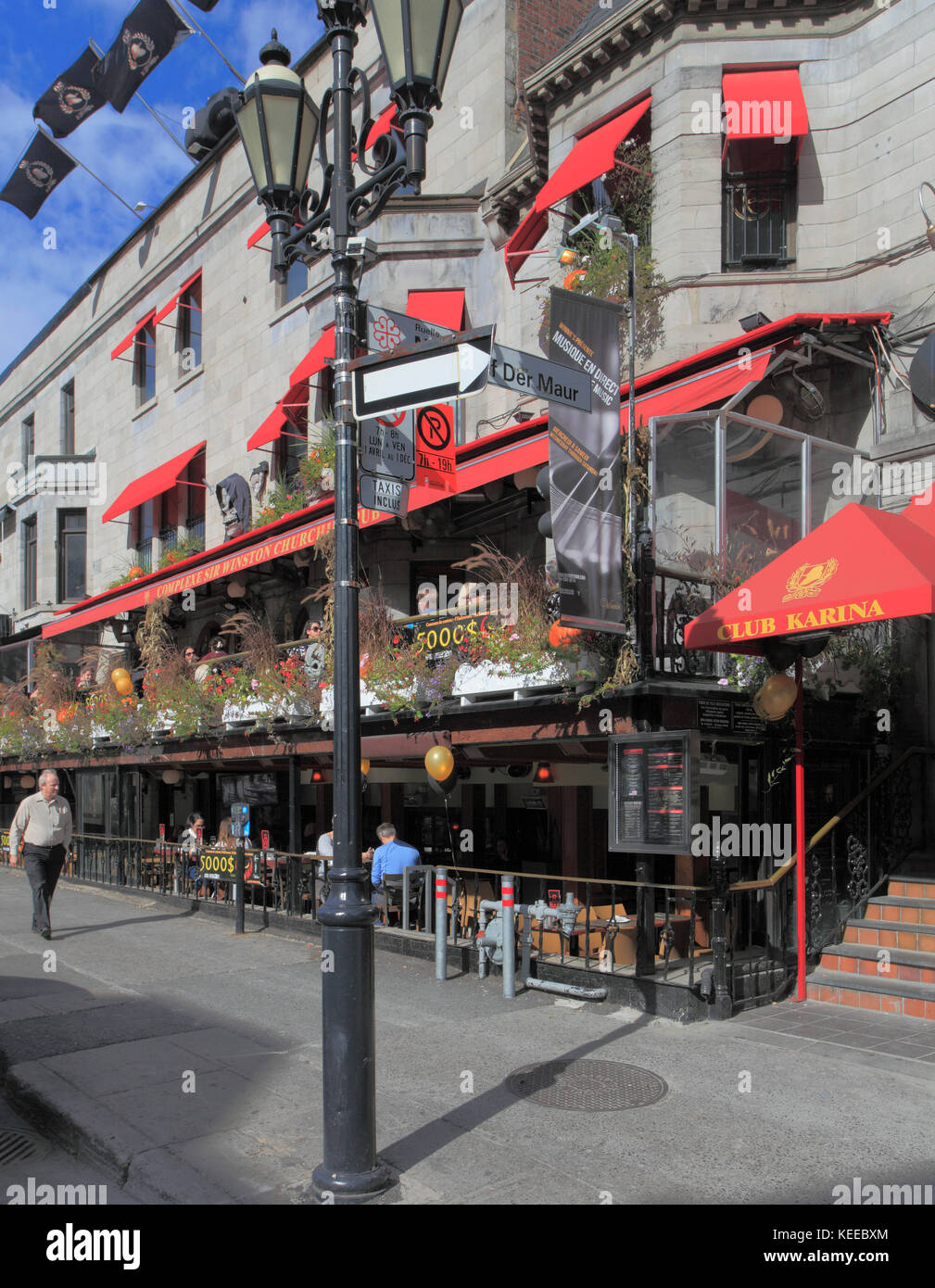 Canada, Quebec, Montreal, Crescent Street, cafe, restaurant, people ...