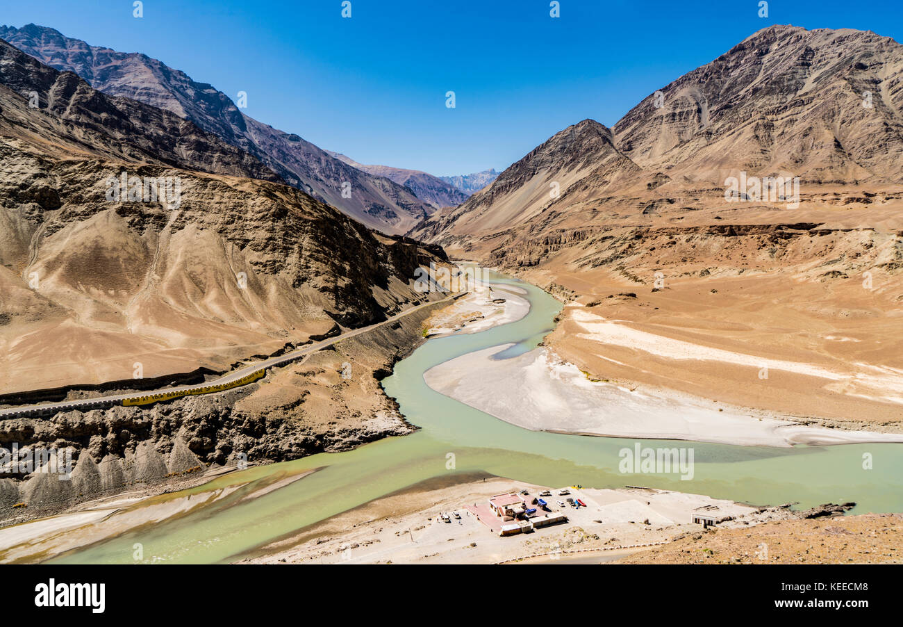 A view of the Indus River in Ladakh, India Stock Photo - Alamy