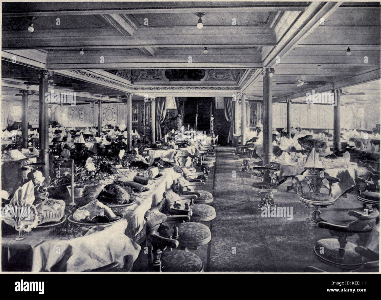 R.M.S.P. Avon , 1st Class Dining Saloon, MON 1909 Stock Photo - Alamy