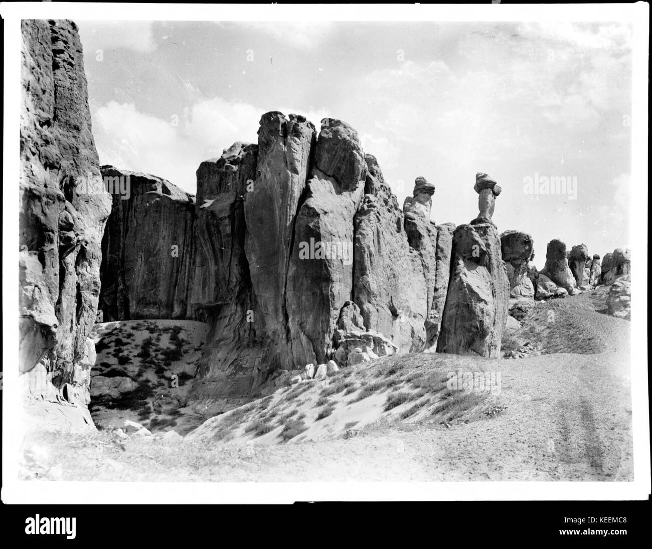 Grotesque formation of the rock walls, Acoma, ca.1900 (CHS 4520 Stock ...