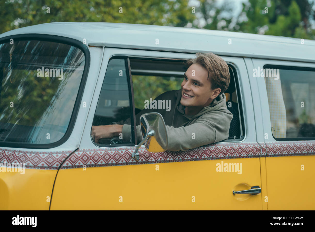 Retro minivan hi-res stock photography and images - Alamy