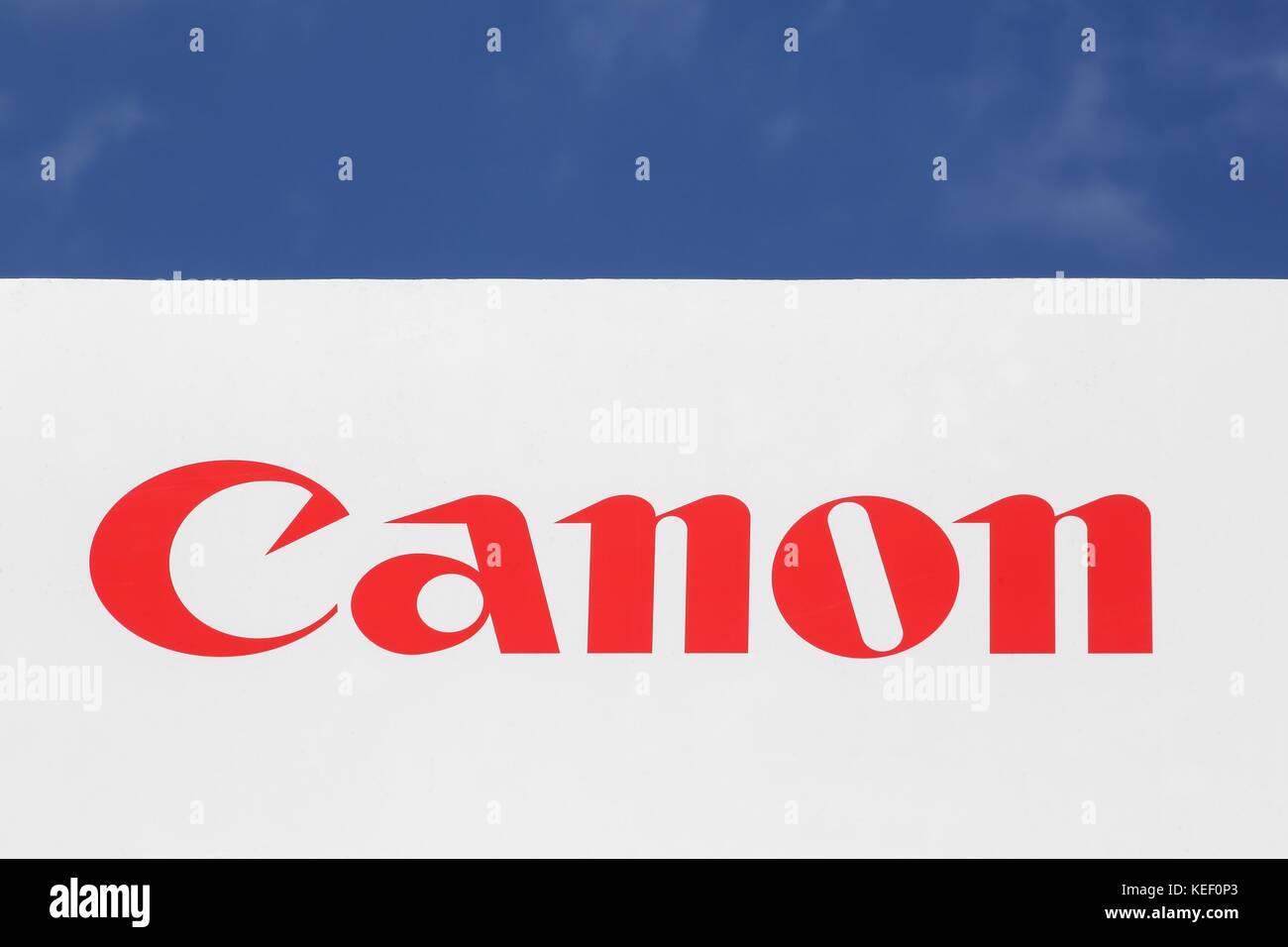 Canon logo sign hi-res stock photography and images - Alamy