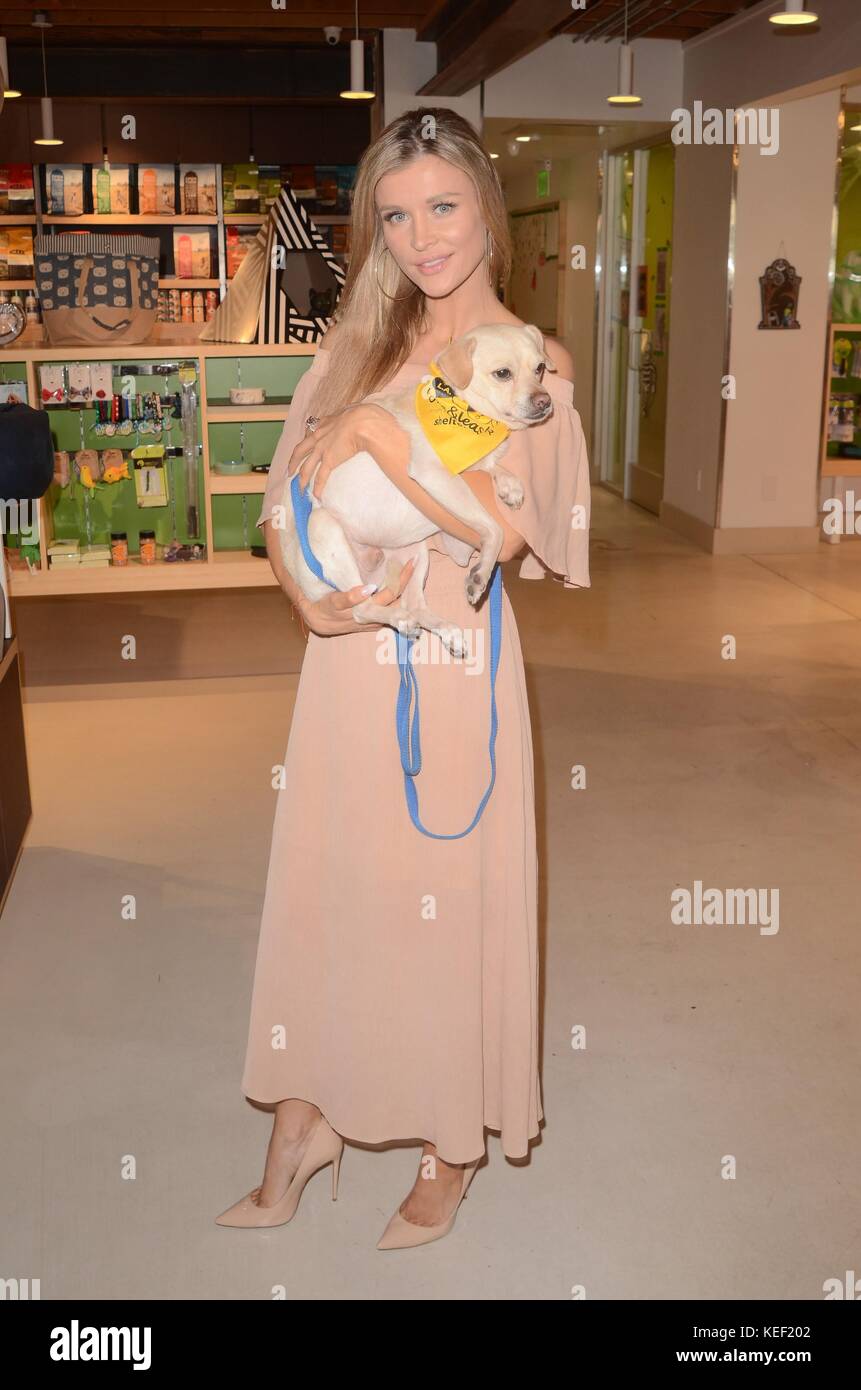 Los Angeles, CA, USA. 18th Oct, 2017. Joanna Krupa in attendance for ...