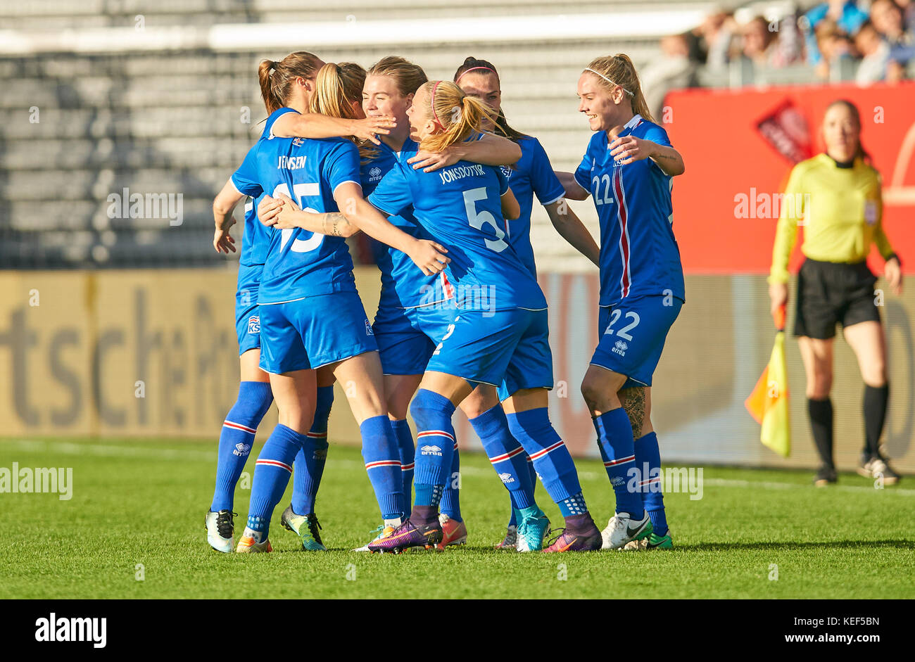 Germany women football celebrates hi-res stock photography and images ...