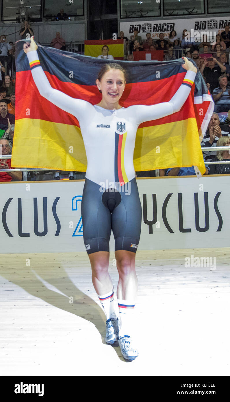 Berlin, Germany. 20th Oct, 2017. Miriam Welte celebrates with the ...