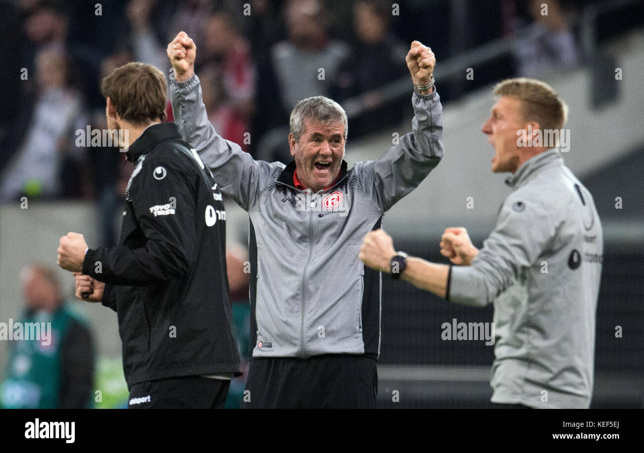 Duesseldorf, Germany. 20th Oct, 2017. Duesseldorf coach Friedhelm ...