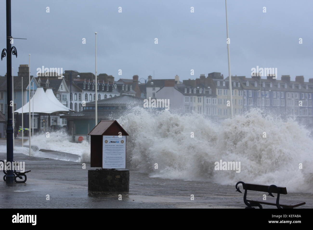 Aberystwyth, Wales, UK. 21st Oct, 2017. UK Weather. Storm Brian batters ...