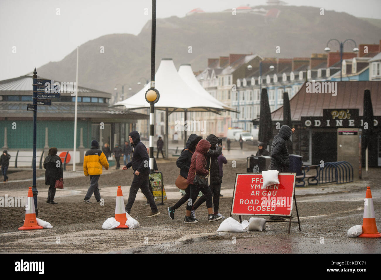 News weather flood aberystwyth hi-res stock photography and images - Alamy