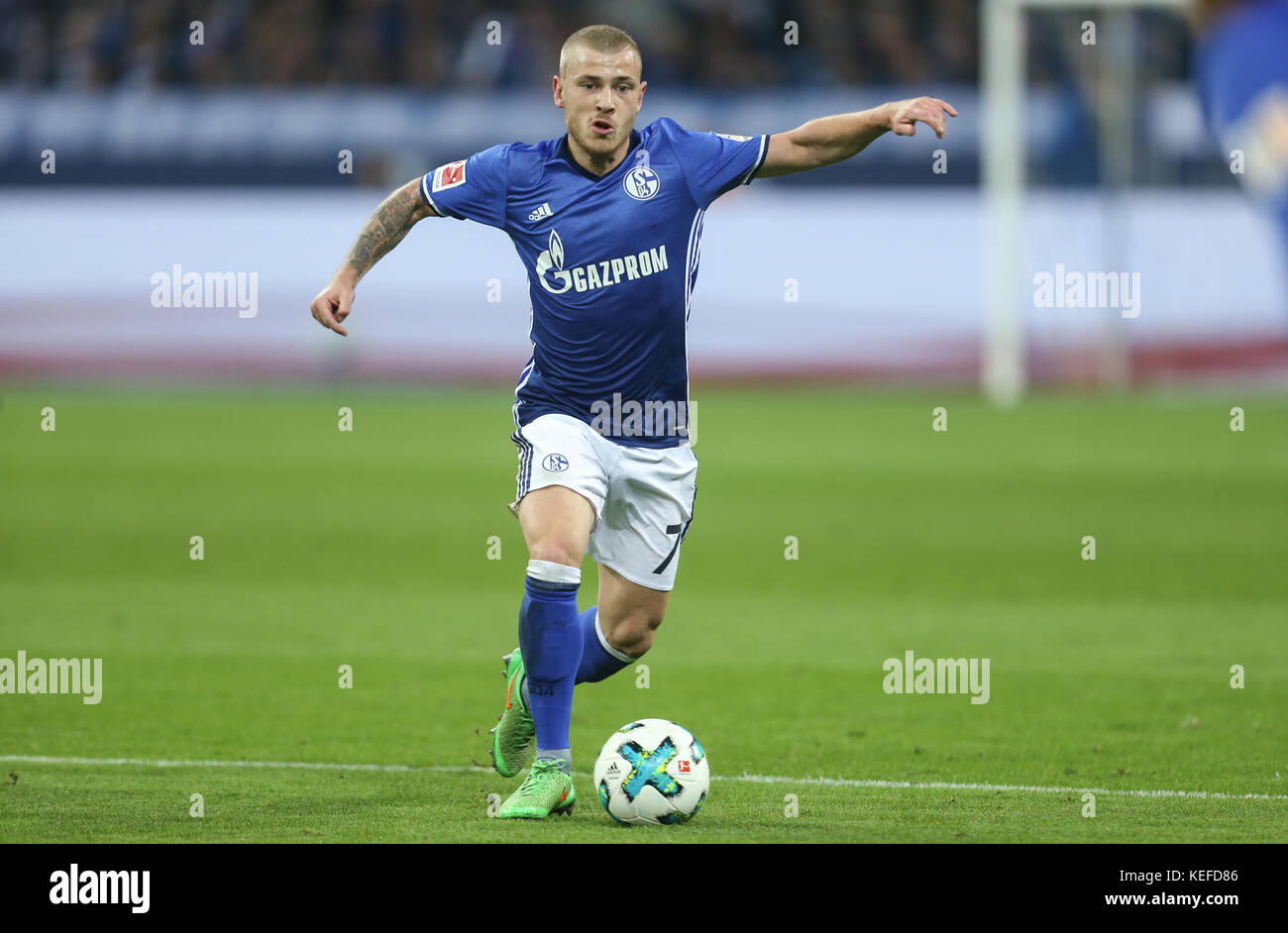 Gelsenkirchen, Germany. 20th Oct, 2017. Schalke's Max Meyer in action ...