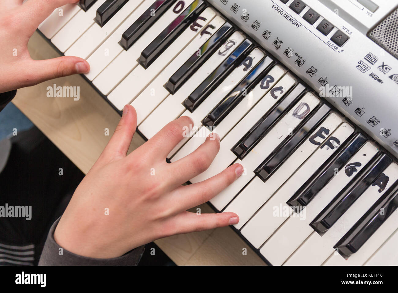 Secondary pupils hi-res stock photography and images - Alamy