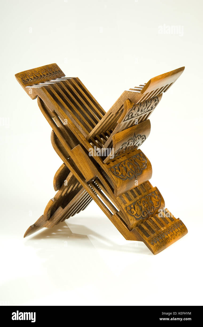 Iranian bookstand hi-res stock photography and images - Alamy