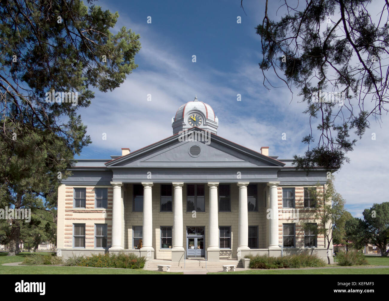 Fort bend county courthouse hi-res stock photography and images - Alamy Fort bend county courthouse hi-res stock photography and images - Alamy